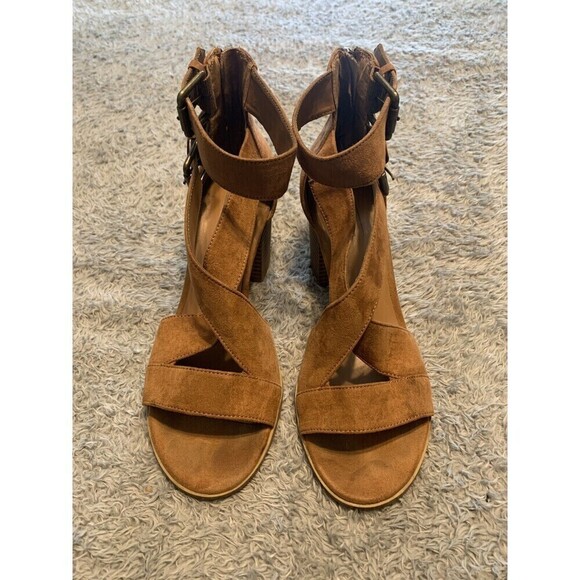Melrose and Market | Shoes | Melrose And Market Taytum Light Brown ...